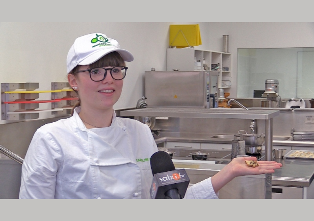 Caroline bäckt Apfel-Zimt-Kekse | Gutes aus dem ABZ Salzkammergut ...